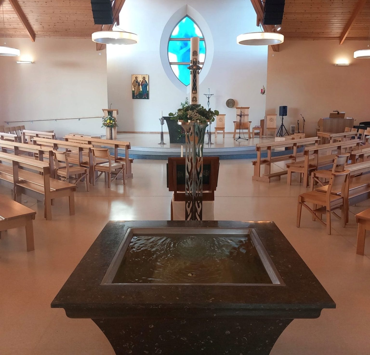 Sacred Heart of Jesus and St Peter the Apostle, Waterlooville ...